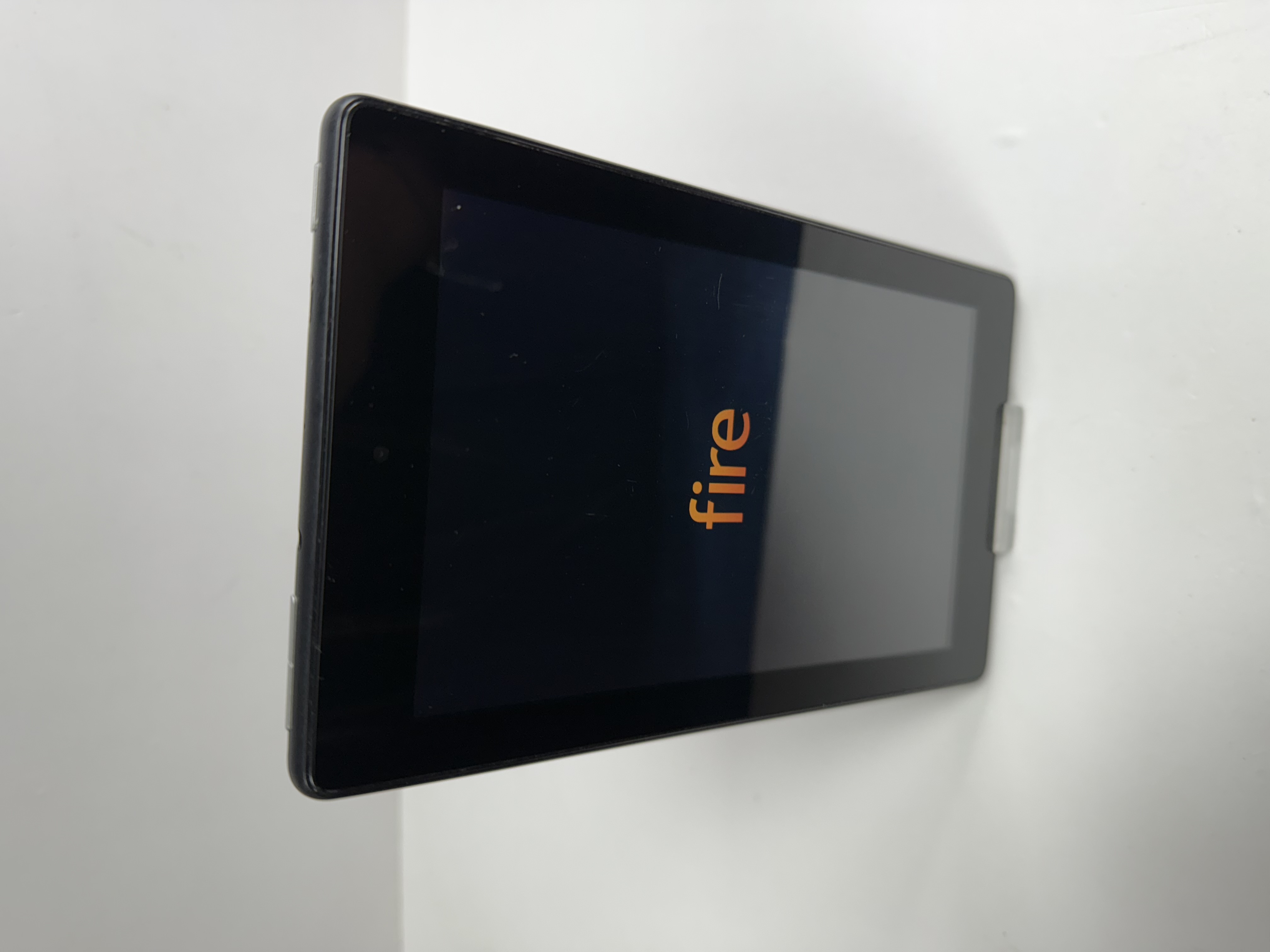 Pre-owned AMAZON AMAZON FIRE TAB 7TH GEN - Own4Less